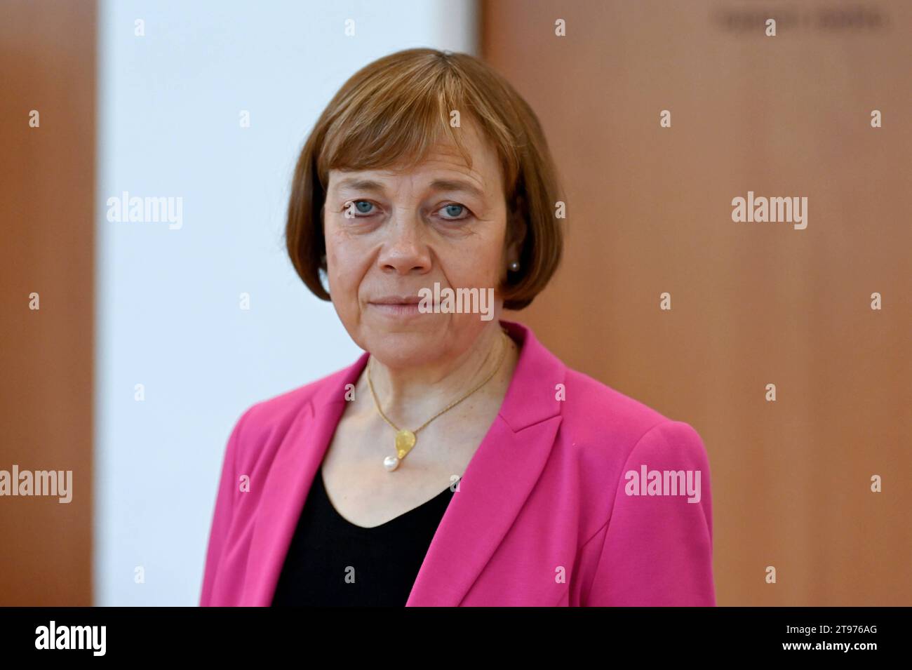 Portraet von Praeses Annette Kurschus, Vorsitzende des rates der ...