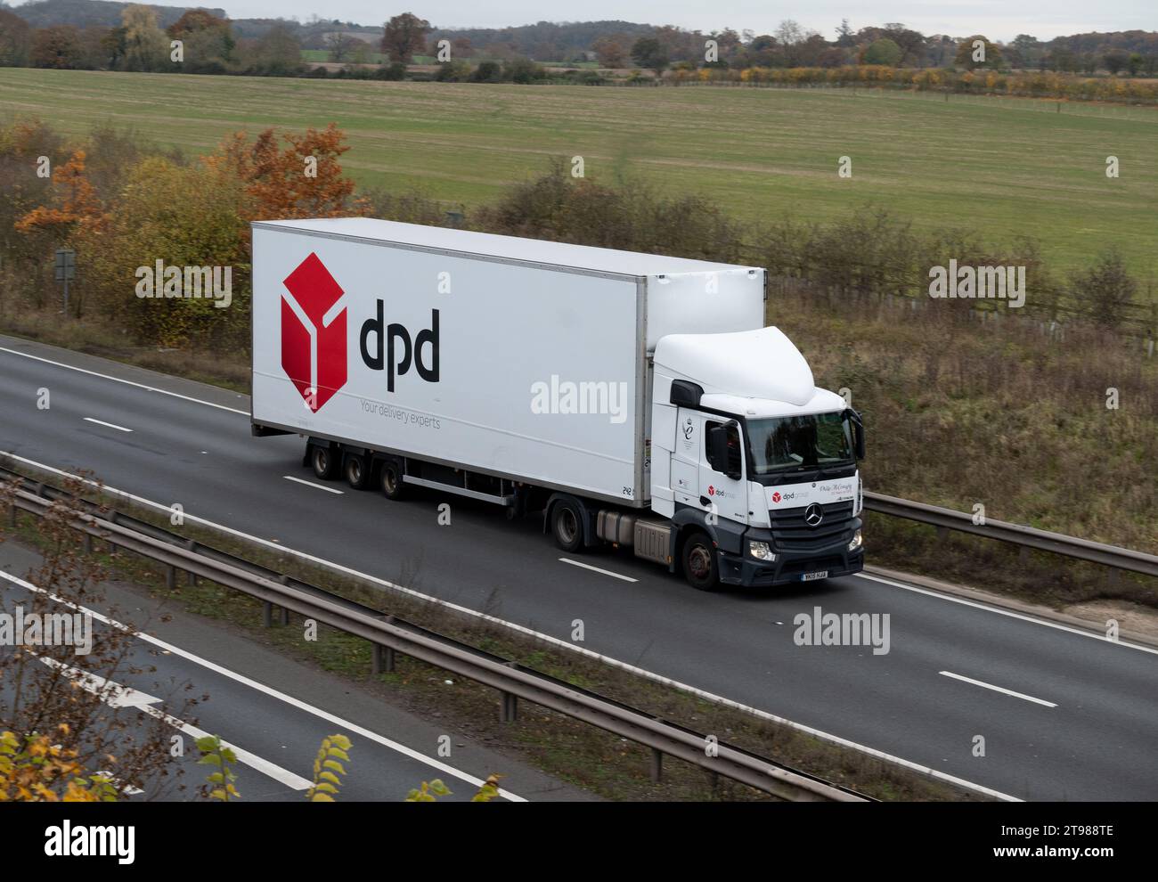Dpd camion immagini e fotografie stock ad alta risoluzione - Alamy