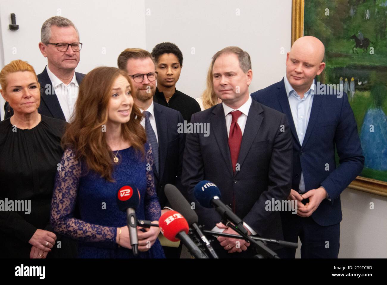 Conferenza stampa sull'accordo di bilancio per il 2024. Ministro delle ...