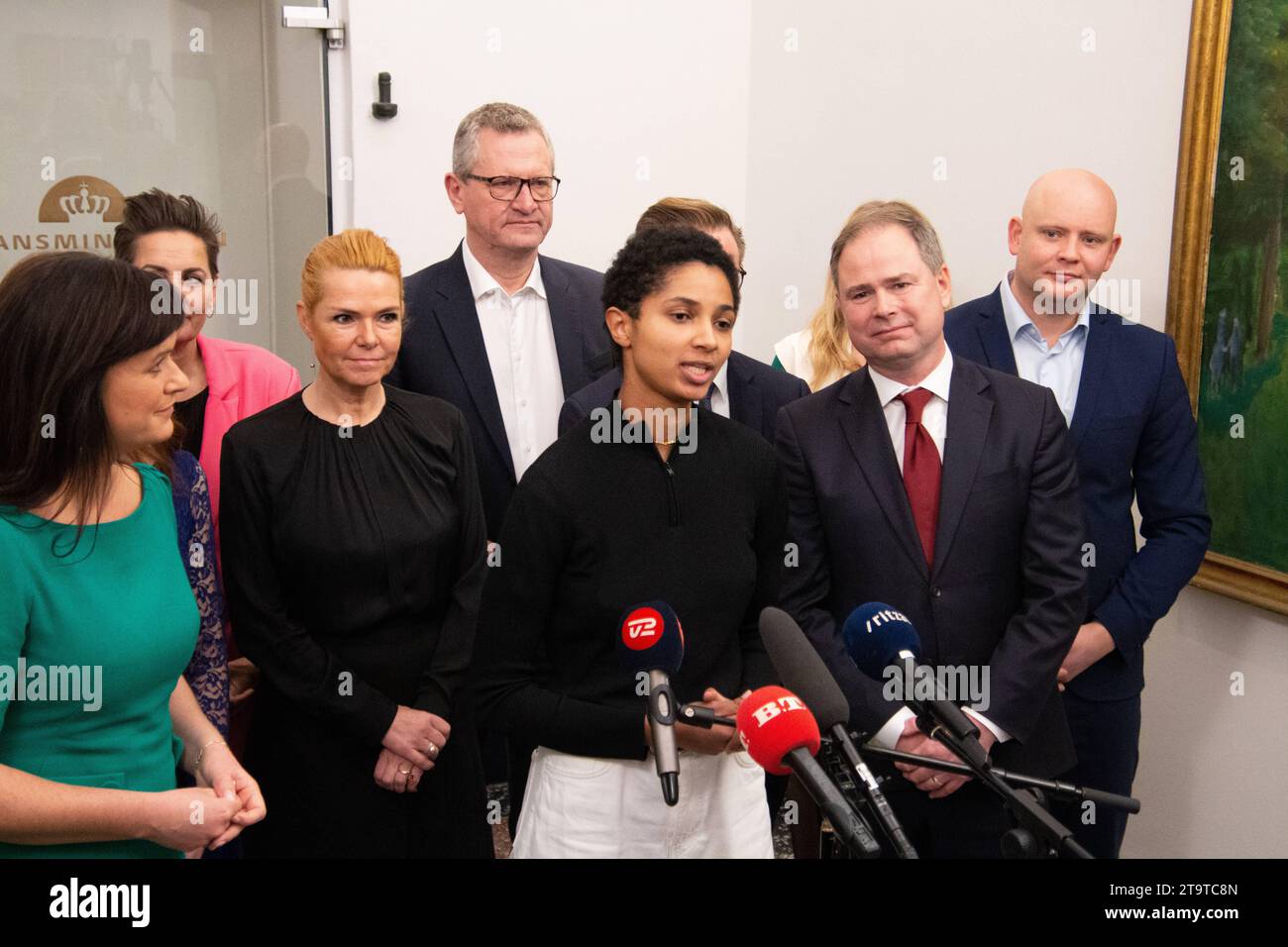 Conferenza stampa sull'accordo di bilancio per il 2024. Ministro delle ...