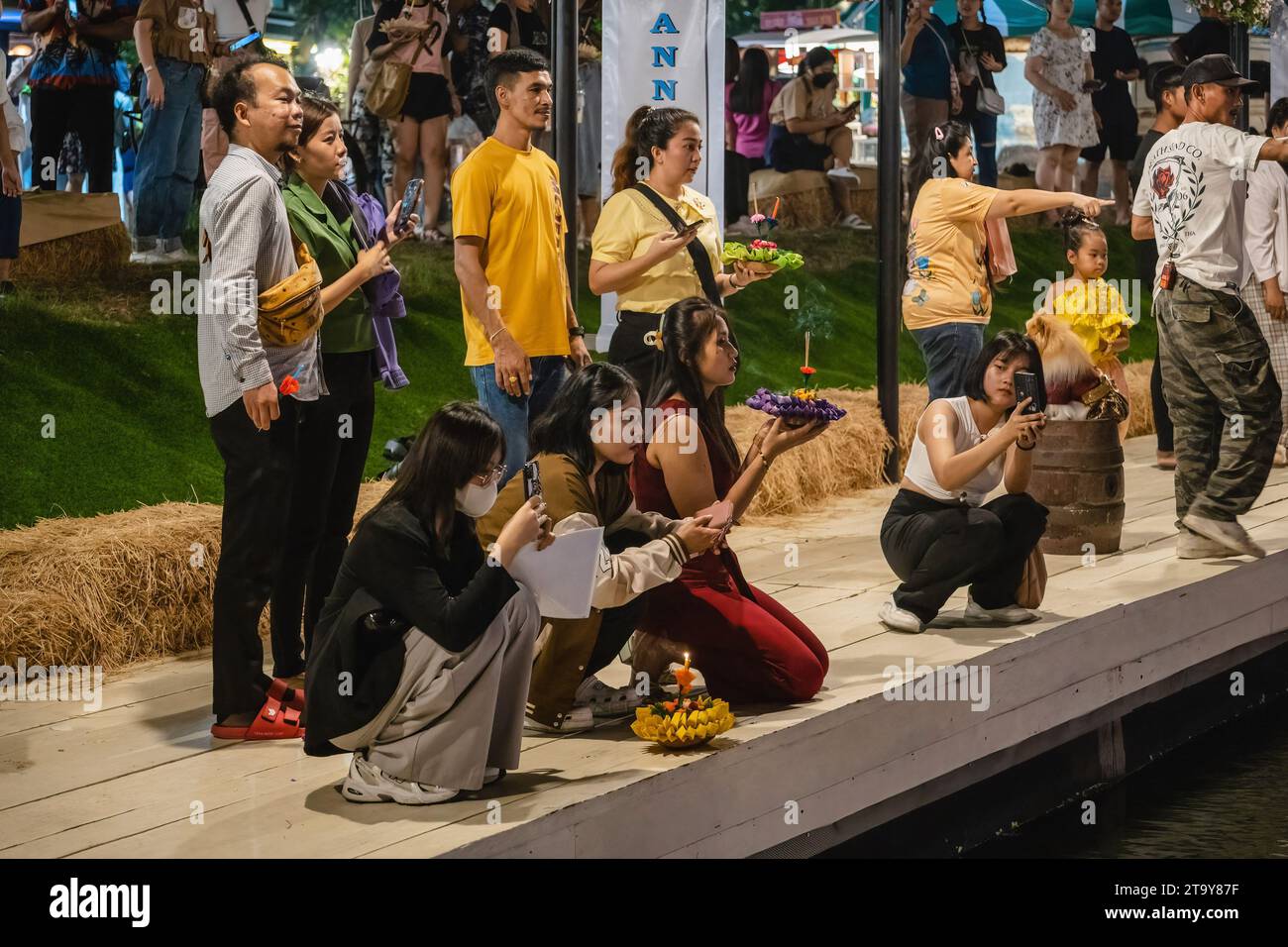 Il magico festival di loy krathong immagini e fotografie stock ad alta ...