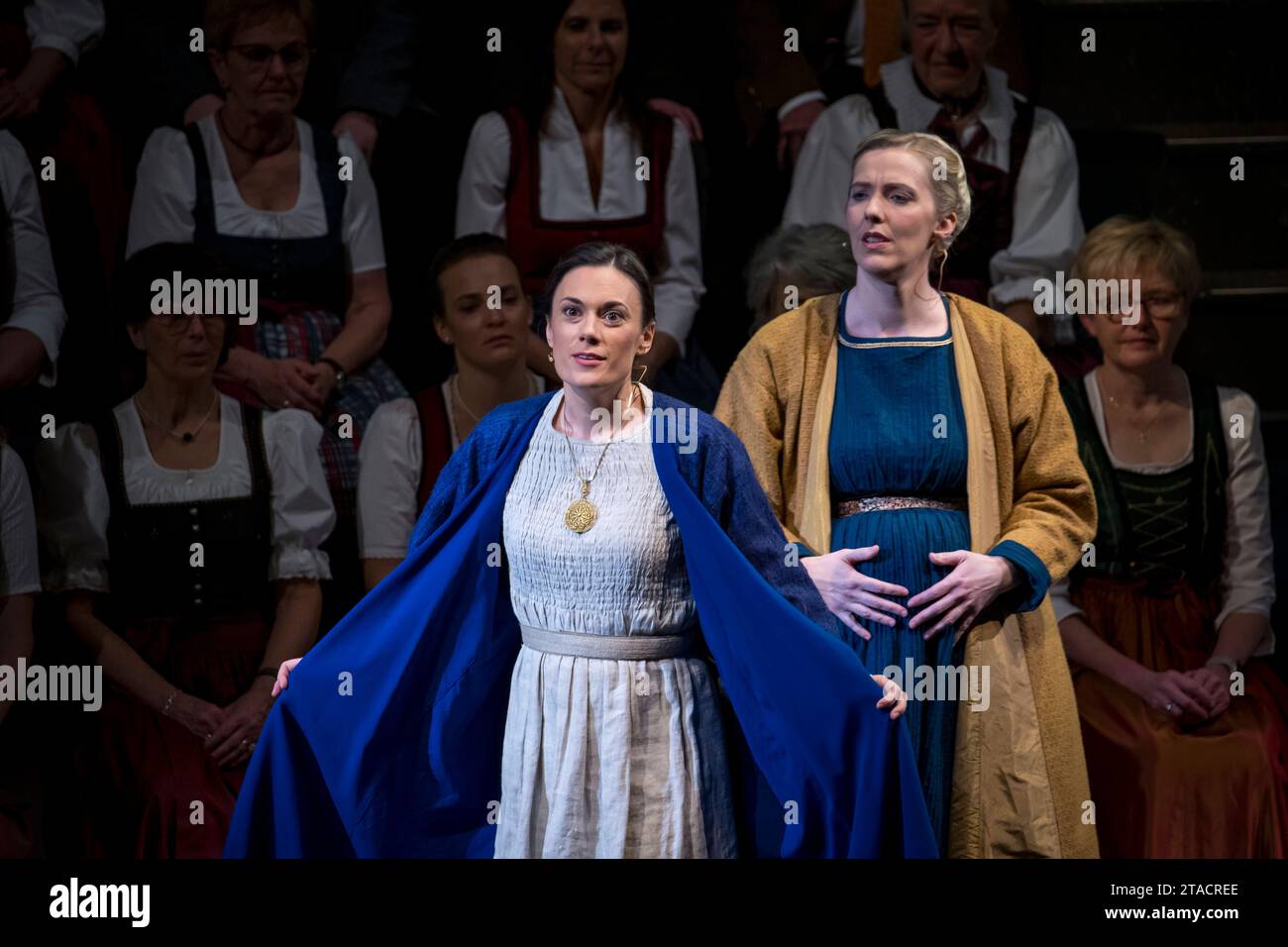 KULTUR - Eva Maria Schinwald als Maria und Martina Gmeinder Mezzosopran ...