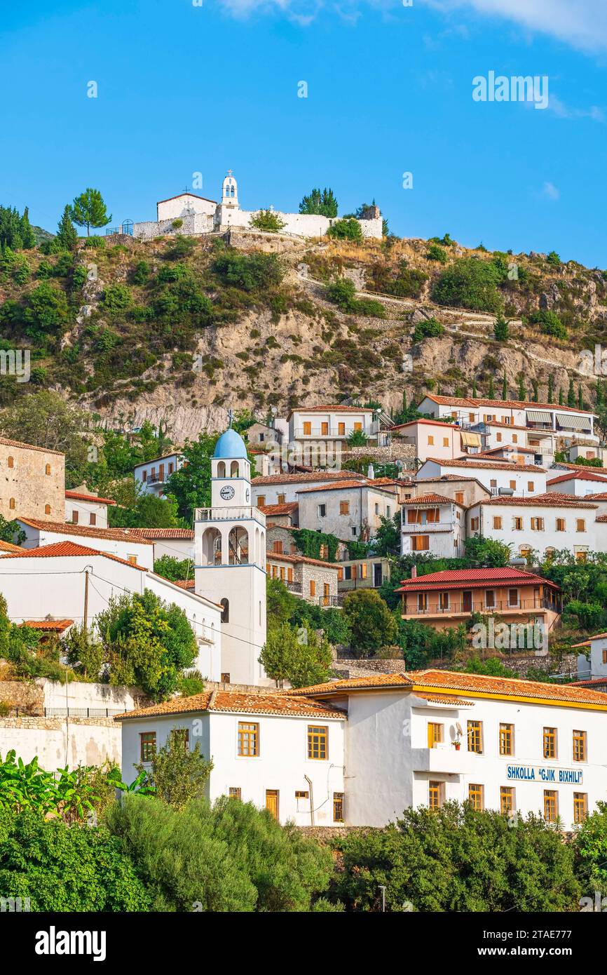 Costruito in un pendio immagini e fotografie stock ad alta risoluzione ...