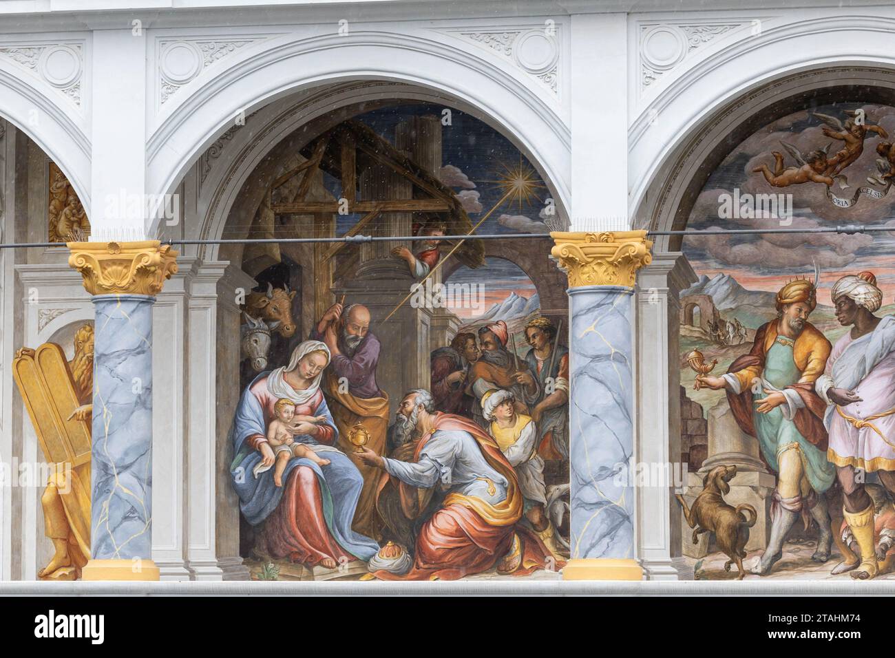 1 dicembre 2023, Sassonia, Dresda: Vista su parte del balcone ...