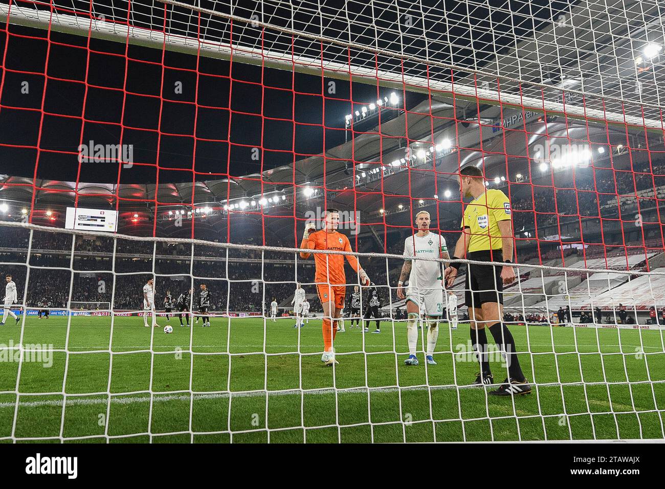 Stoccarda, Deutschland. 2 dicembre 2023. v.li. Michael Zetterer (SV ...