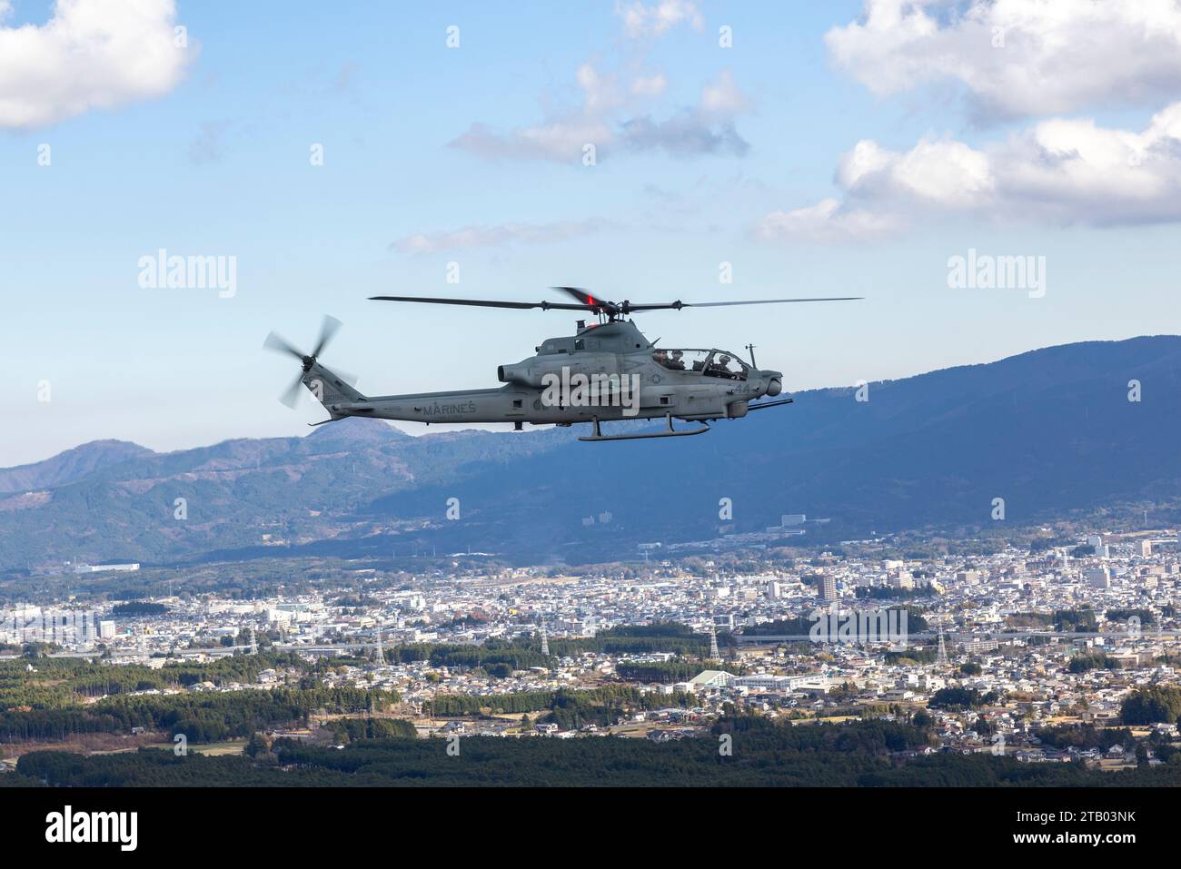 U.S. Marines with Marine Light Attack Helicopter Squadron (HMLA) 369 ...