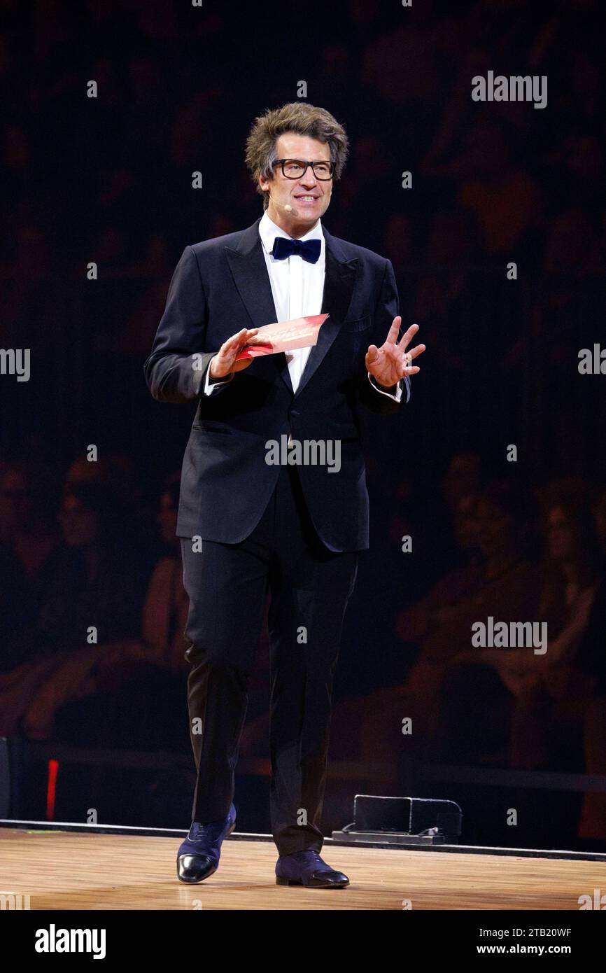 Il moderatore Daniel Hartwich bei der Tanzshow Lets Dance: DIE LIVE ...