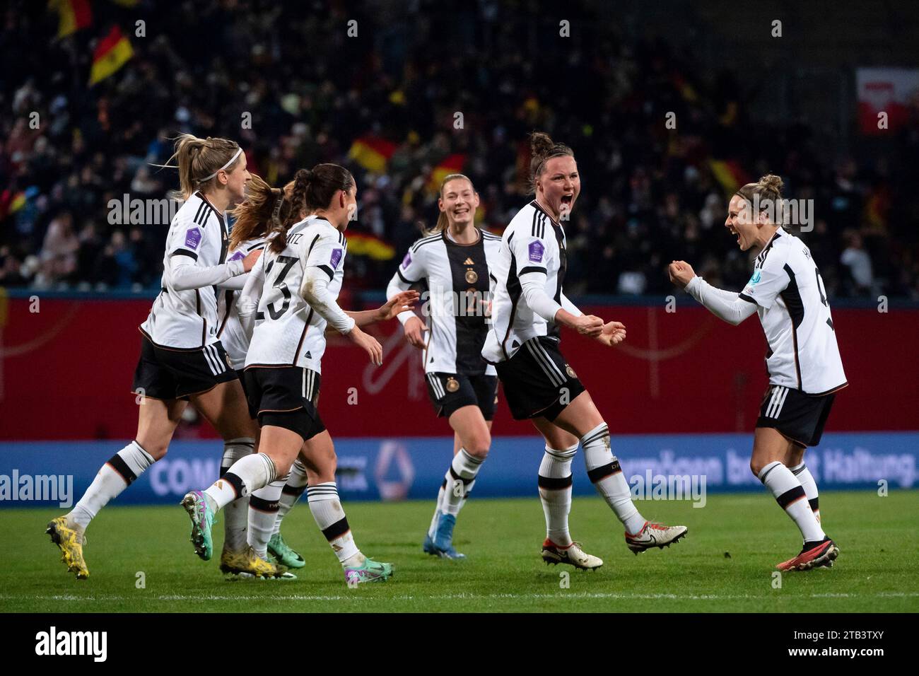 Marina Hegering (Deutschland, #05), Svenja Huth (Deutschland, #09 ...
