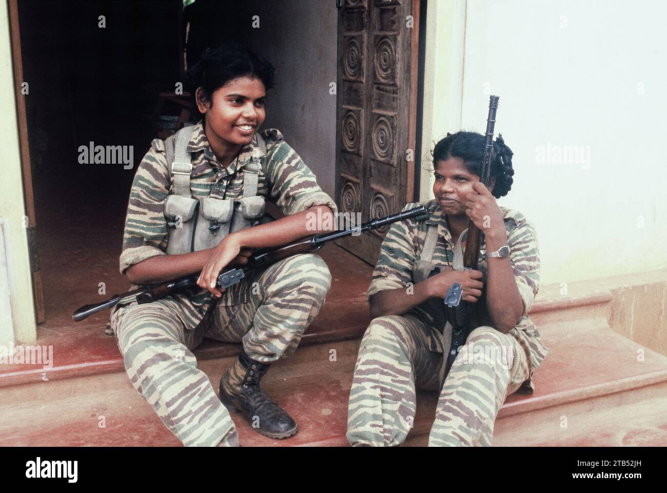 Le Tigri per la liberazione del Tamil Eelam LTTE hanno combattuto per ...
