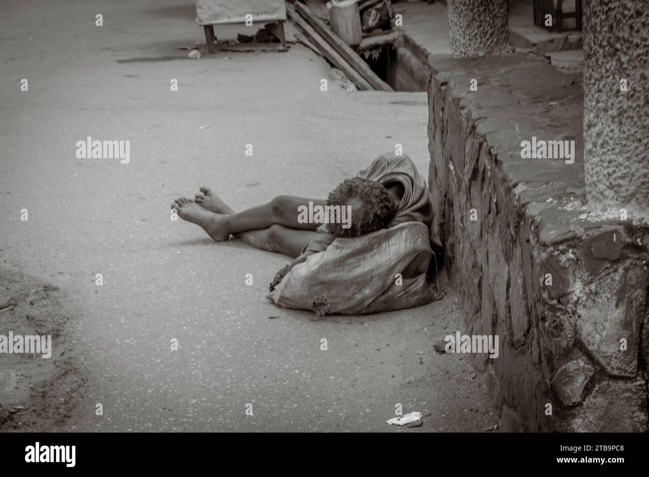 Persona povera immagini e fotografie stock ad alta risoluzione - Alamy