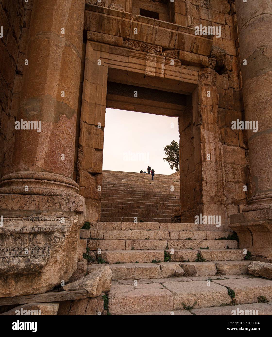 Jerash in Giordania fu fondata nel II secolo a.C. ma decollò sotto il dominio romano. È una ...