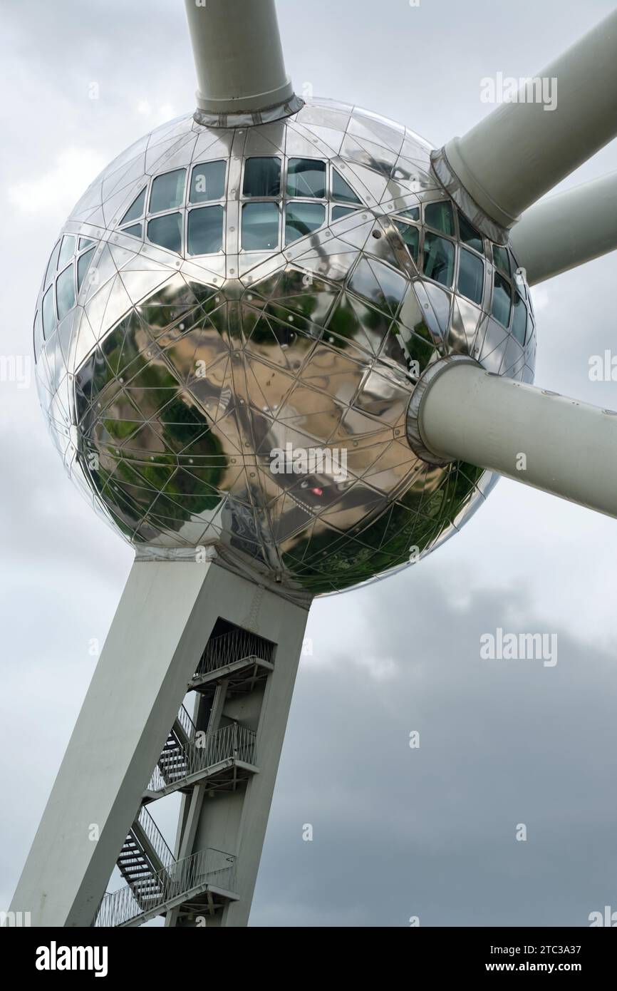 Atomium brussels immagini e fotografie stock ad alta risoluzione - Alamy