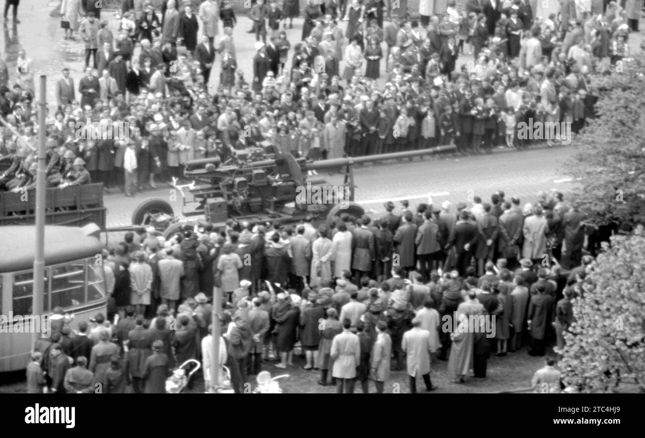 Nva flugabwehrkanone immagini e fotografie stock ad alta risoluzione ...