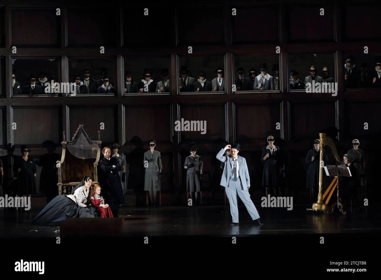 Federica Lombardi als Anna Bolena, eine Kinderstatistin, Padraic Rowan ...