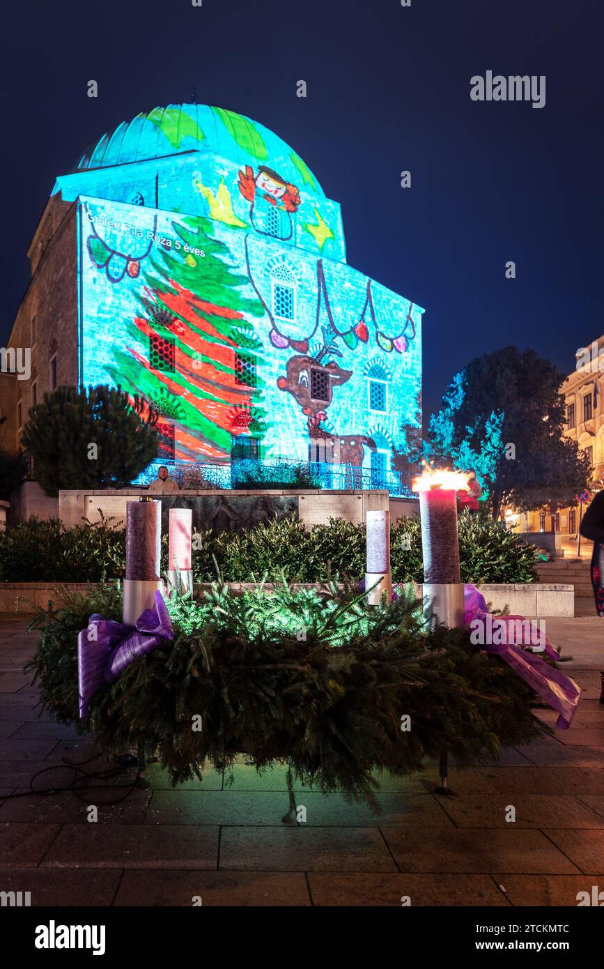 Europa, Ungheria, città di Pecs, incredibile mercatino di natale nell ...