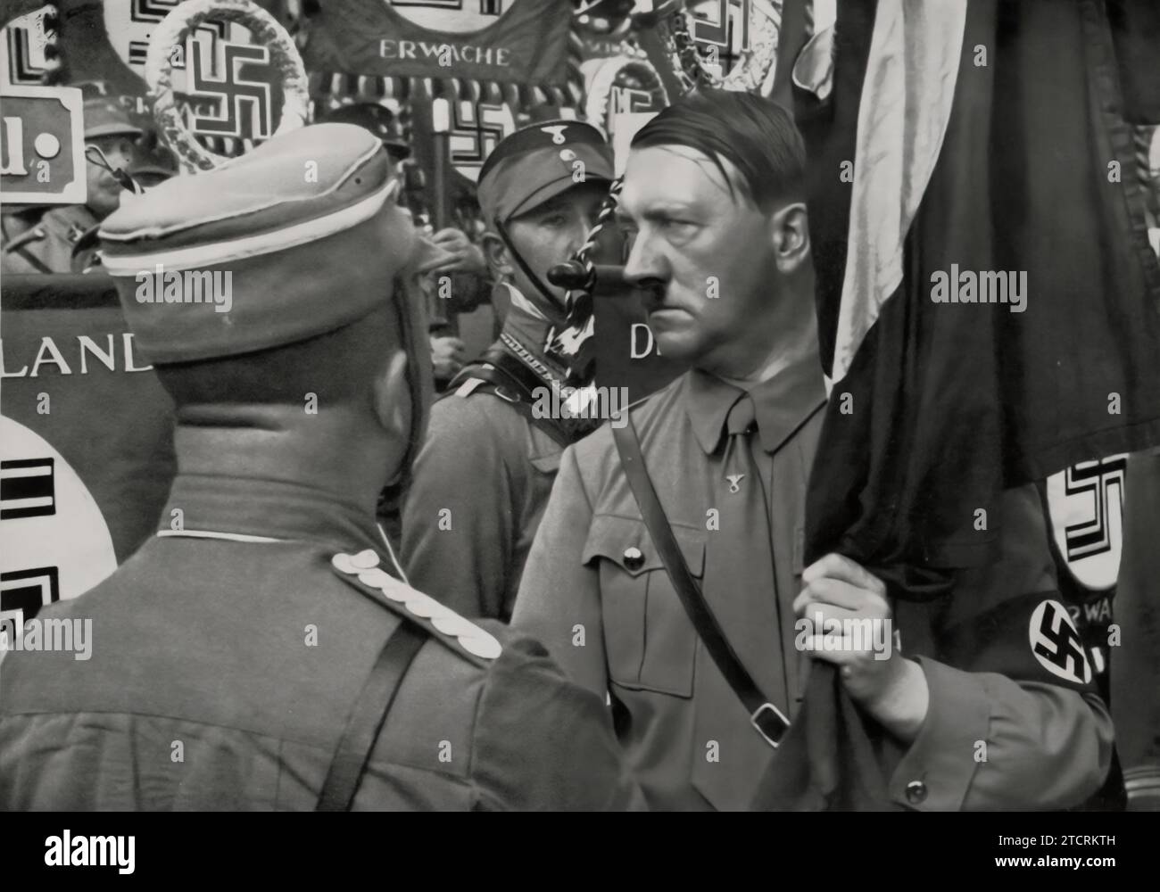 Adolf hitler nazi flag immagini e fotografie stock ad alta risoluzione ...