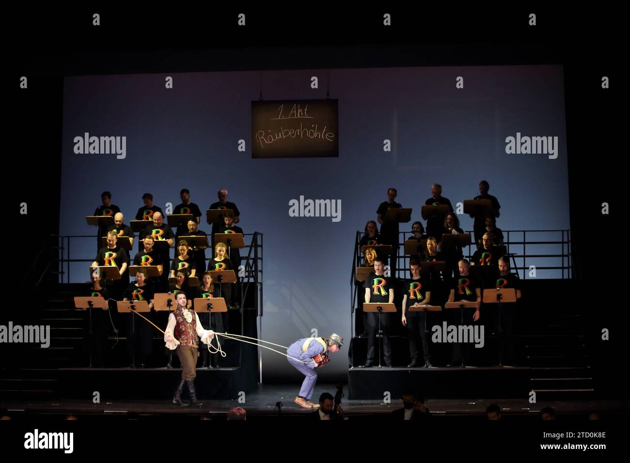 Johannes Dunz als Fragoletto und ein Statist während der Fotoprobe für ...