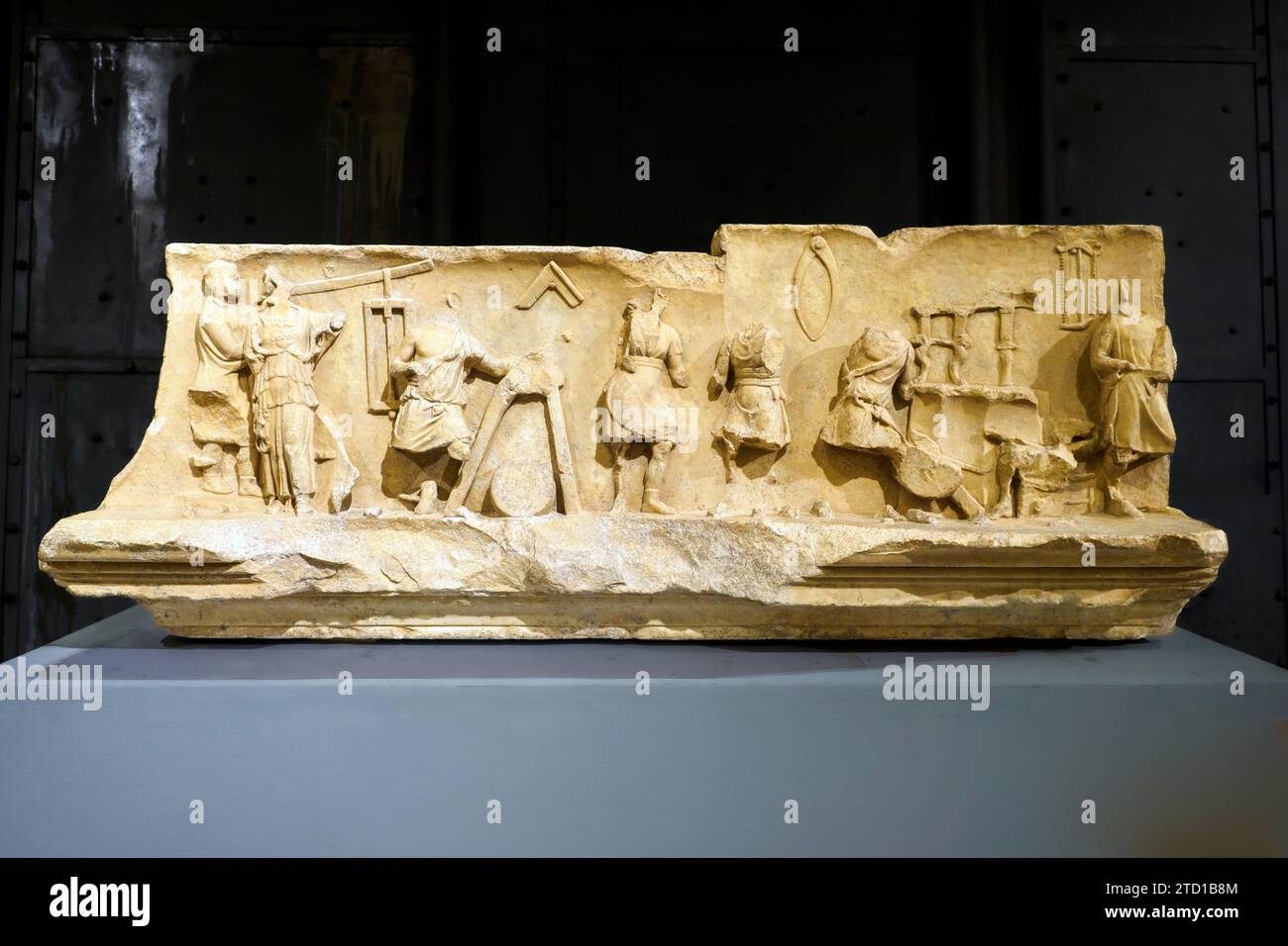 Scultura architettonica del fregio immagini e fotografie stock ad alta ...