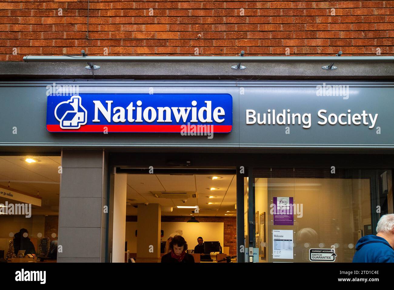 Maidenhead, Berkshire, Regno Unito. 15 dicembre 2023. Una filiale della ...