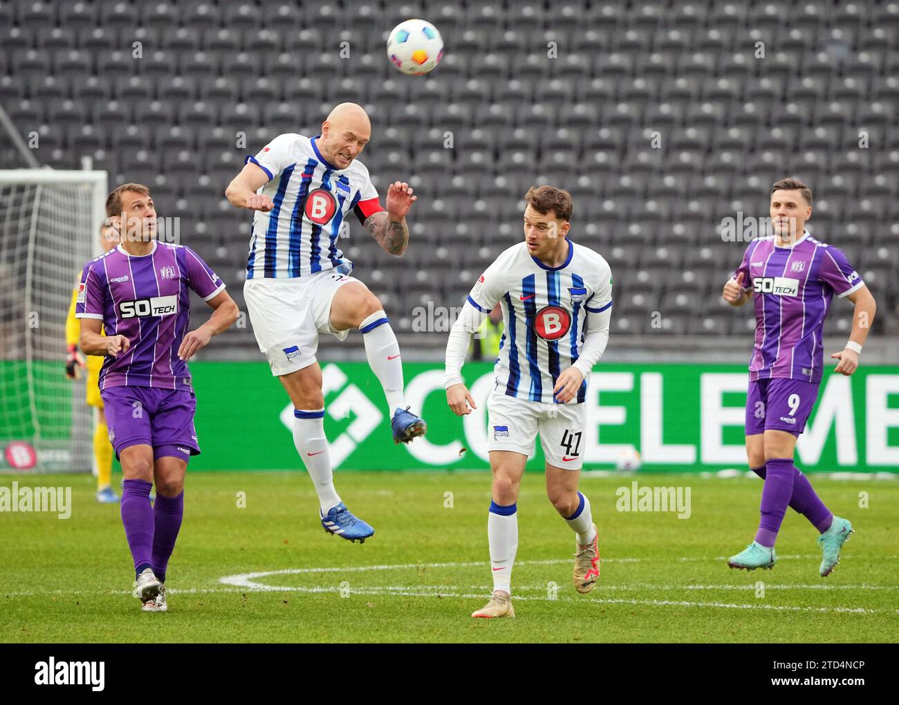 16 dicembre 2023, Berlino: Calcio: Bundesliga 2, Hertha BSC - VfL ...