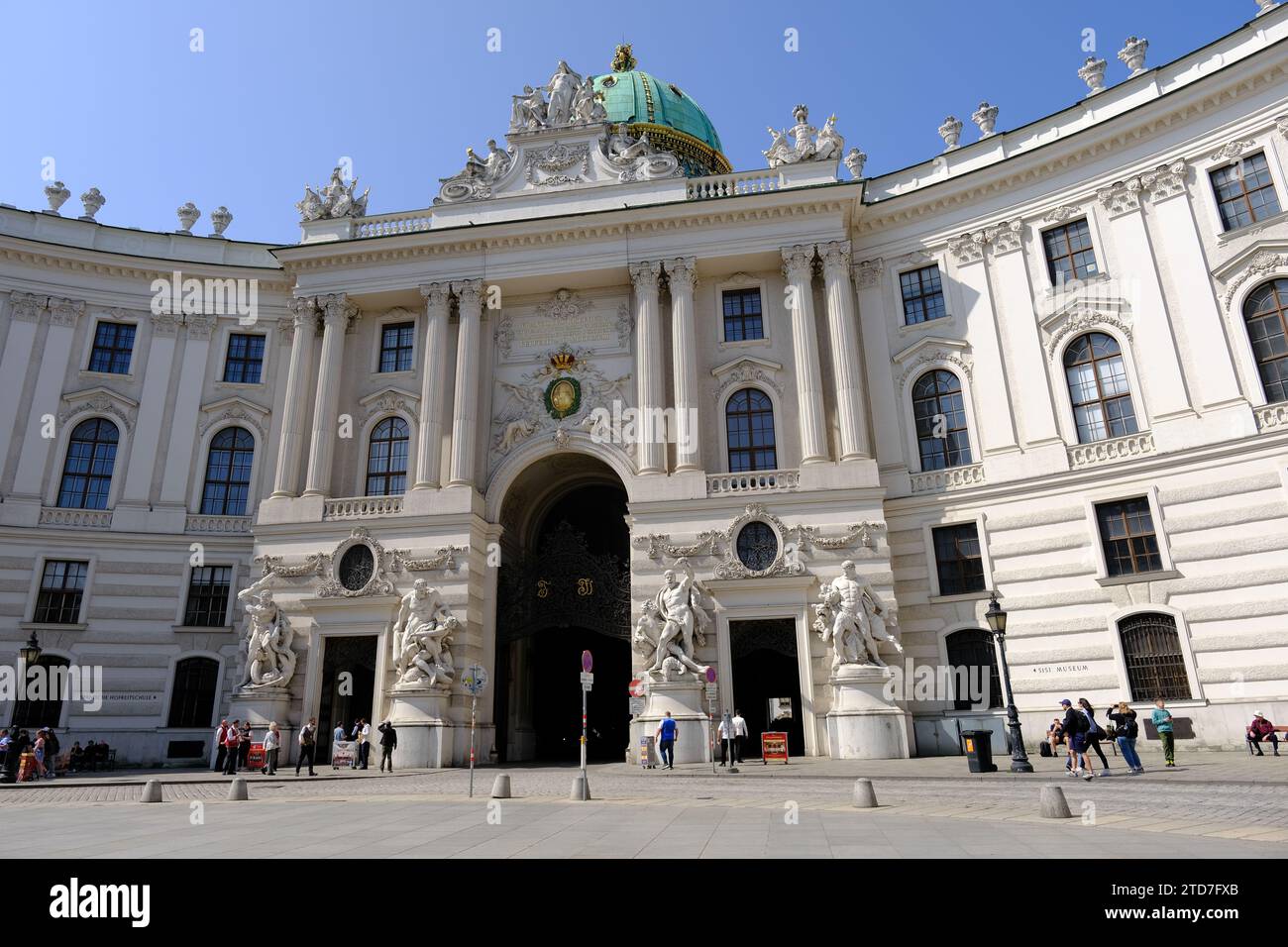 Habsburg palace immagini e fotografie stock ad alta risoluzione - Alamy