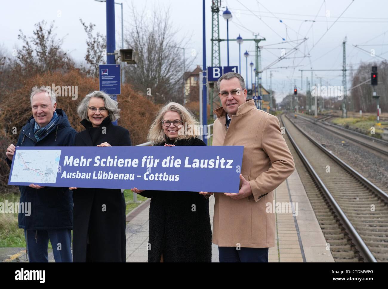 Ute bonde immagini e fotografie stock ad alta risoluzione - Alamy