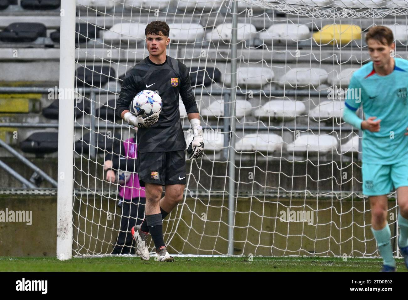 Lier, Belgio. 13 dicembre 2023. Il portiere Aaron Alonso (1) di ...