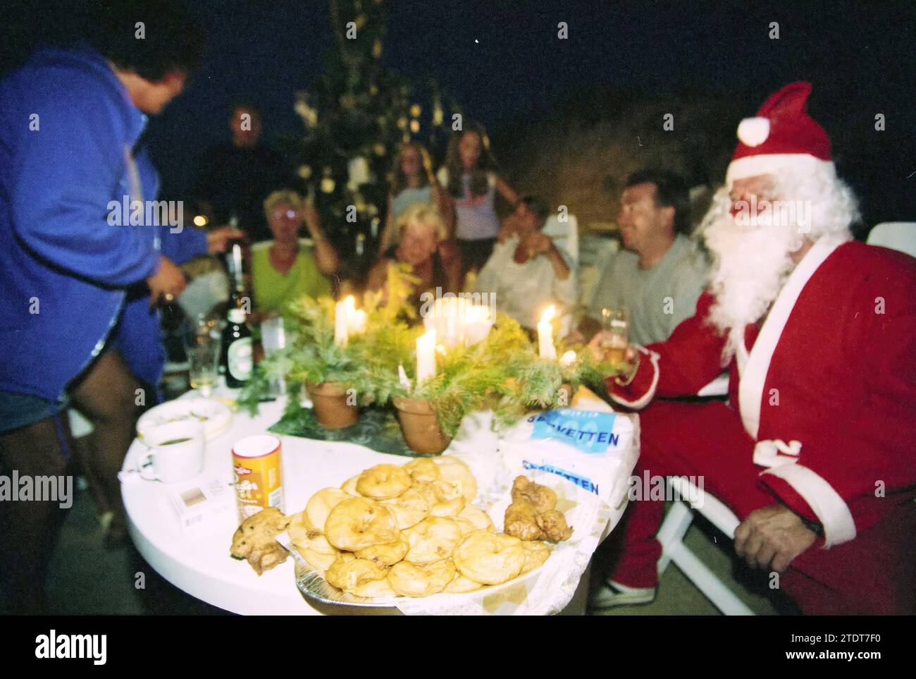 Capodanno, IJmuiden, IJmuiden, Paesi Bassi, 13-08-2001, Whizgle News dal passato, su misura per ...