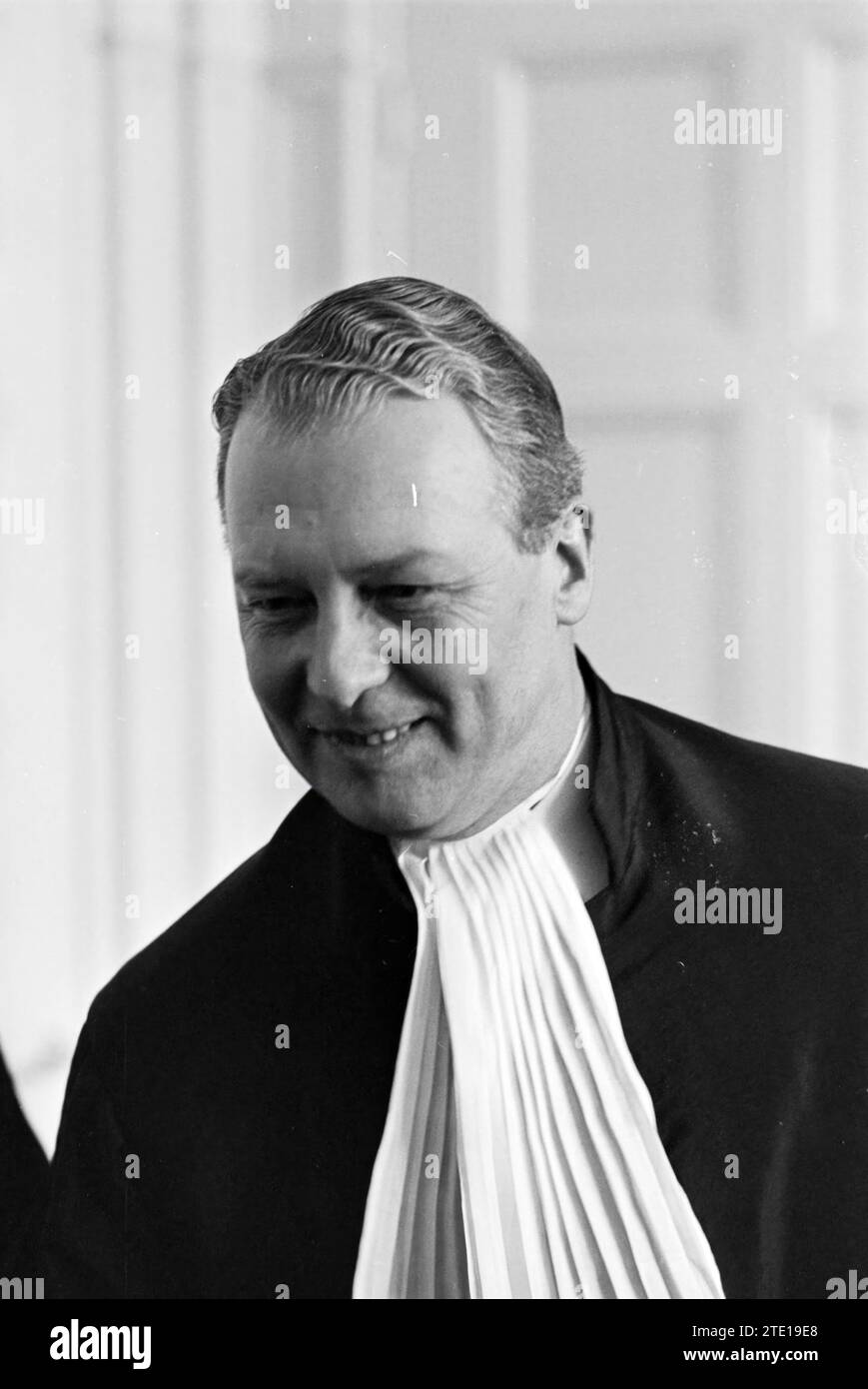 Ampia sala per udienze del tribunale, tribunale distrettuale di Haarlem ...