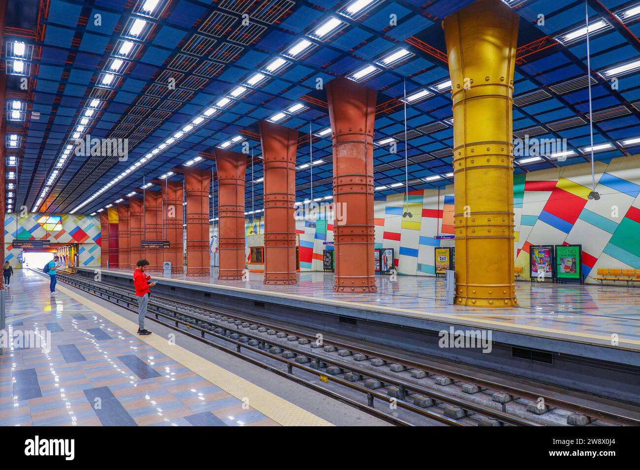 Portogallo, Lisbona, la stazione della metropolitana di Olaias è tra le ... Portogallo, Lisbona, la stazione della metropolitana di Olaias è tra le ...