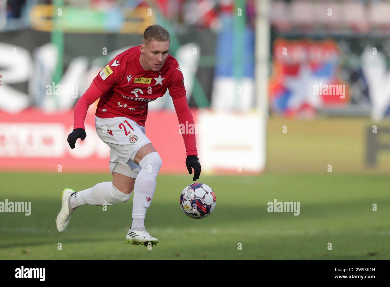 17 dicembre 2023, KrakÃ³w, Polonia: Patryk Gogol di Wisla Krakow visto in azione durante la ...