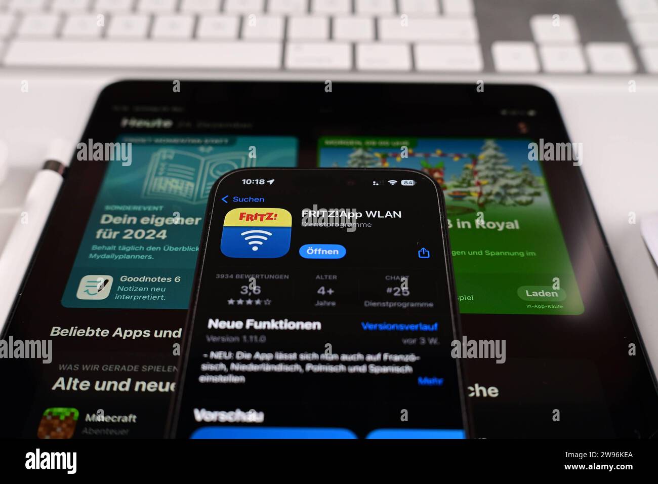 Stock- und Symbolbilder i 24.12.2023 FritzBox, FRITZBox, ist eine AVM ...