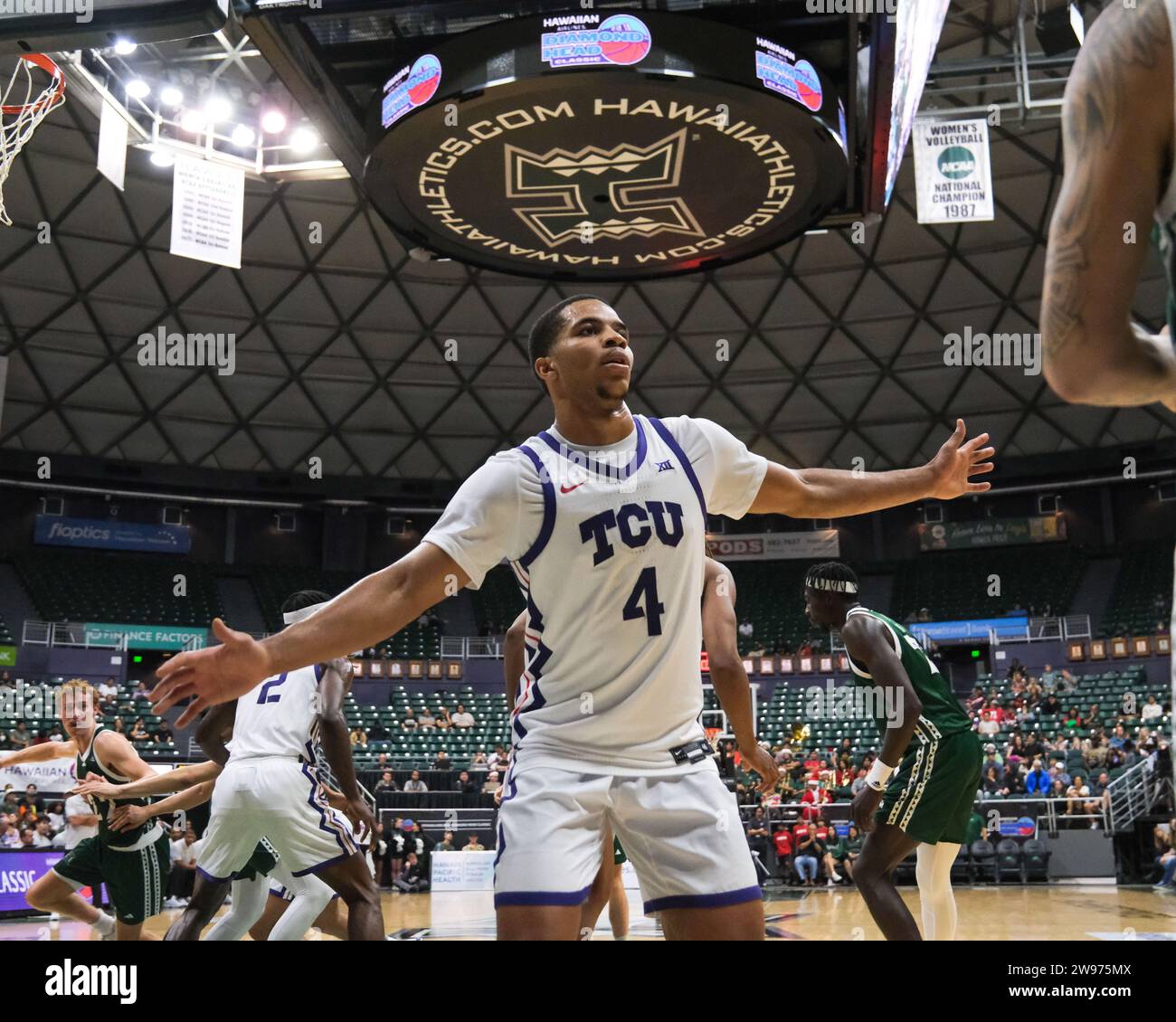 24 dicembre 2023: La guardia TCU Jameer Nelson Jr. (4) cerca di ...