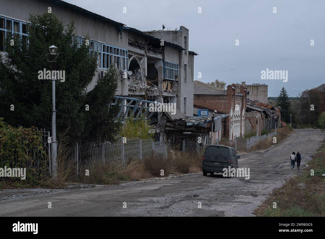 Kupiansk, Ucraina. 8 ottobre 2023. Bombardato le opere meccaniche di ...