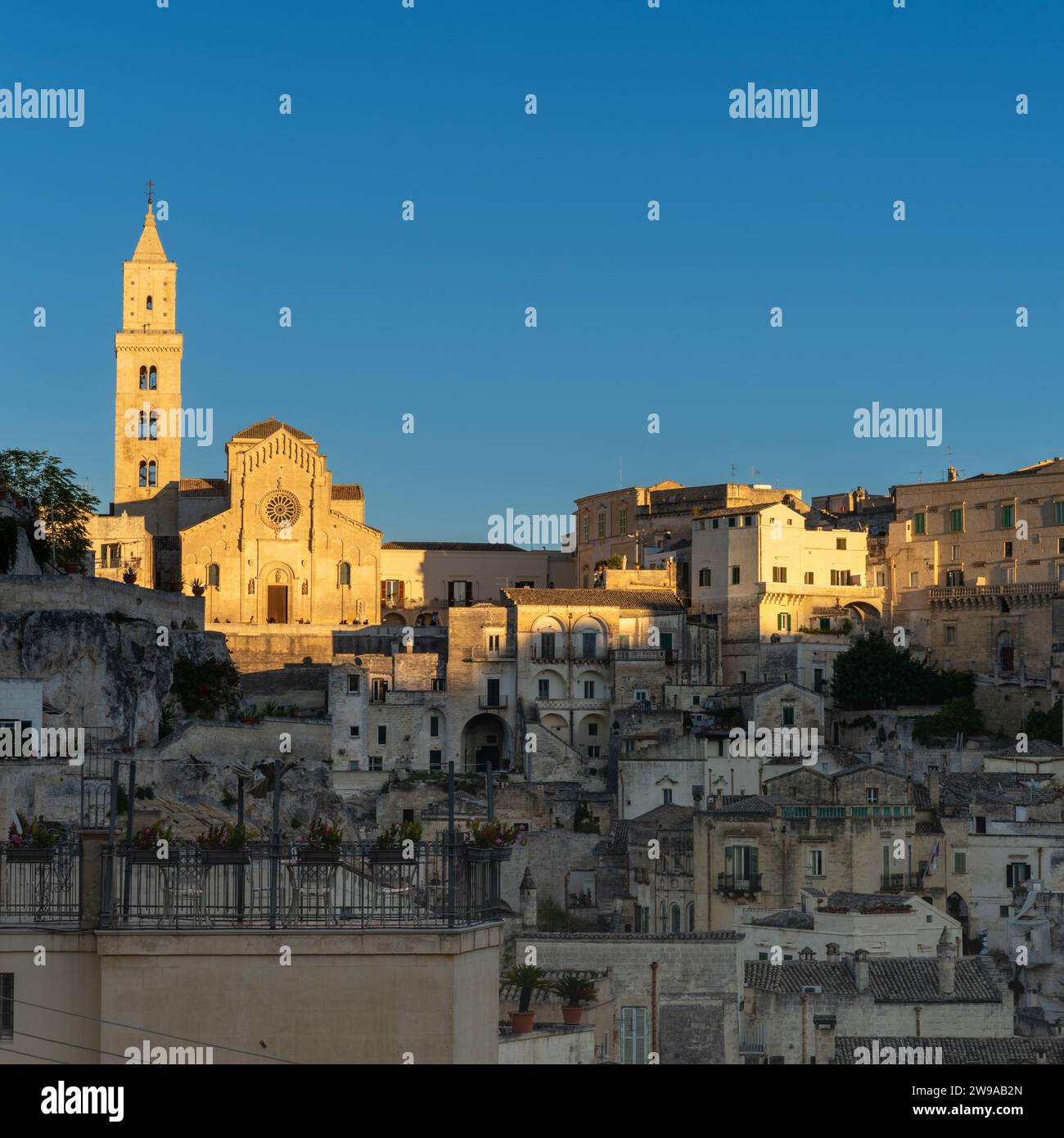 Matera, Italia - 26 novembre 2023: Vista della storica Cattedrale di ...