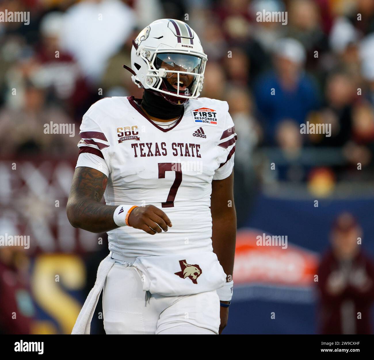 26 dicembre 2023: Il quarterback del Texas State TJ Finley (7) durante ...