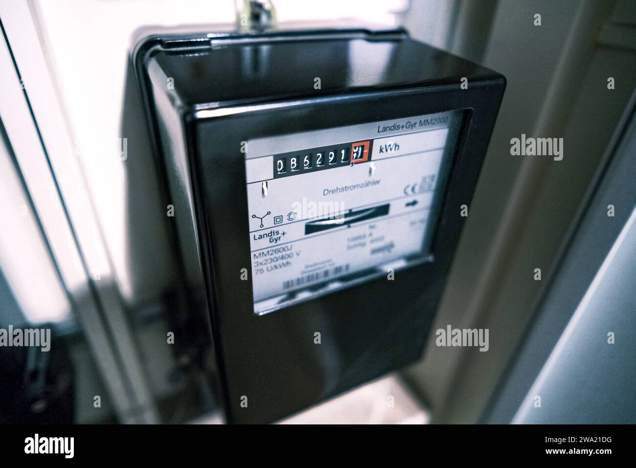 Düsseldorf 01.01.2024 Stromzähler Strommenge Strommesser Stromuhr ...