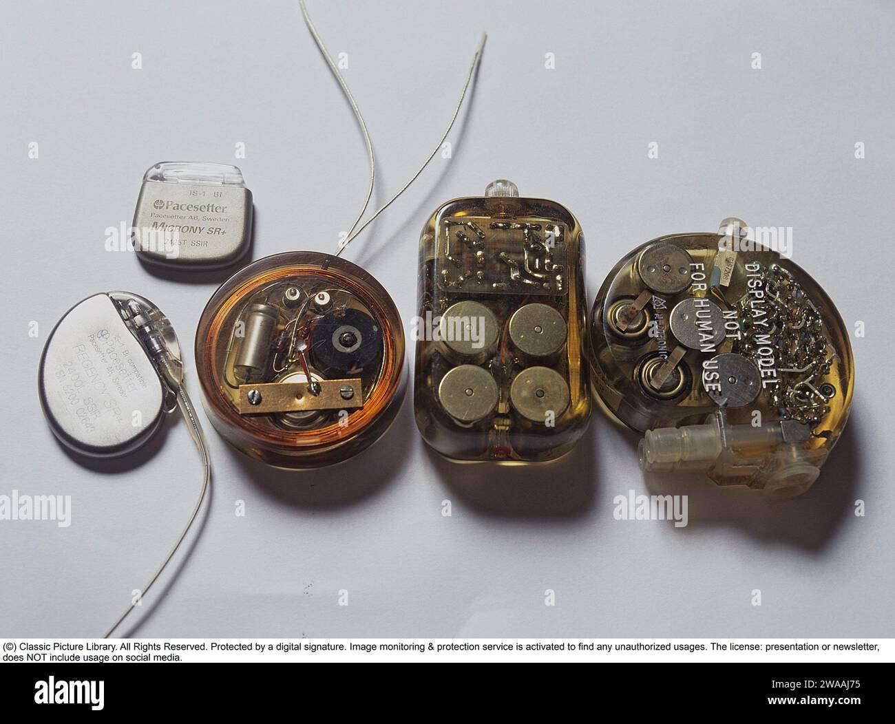 Artificial cardiac pacemaker immagini e fotografie stock ad alta ...