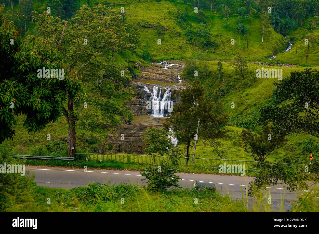 Cascate in sri lanka immagini e fotografie stock ad alta risoluzione ...