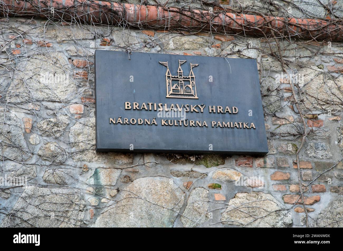 Bratislavsky hrad immagini e fotografie stock ad alta risoluzione - Alamy