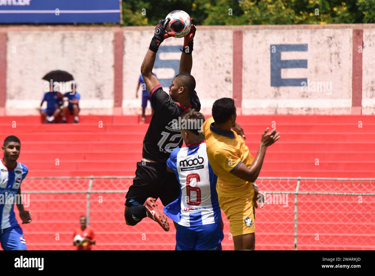 São PAULO, SP - 06.01.2024: NACIONAL X RETRÔ COPA SP - Ryan (Nacional ...