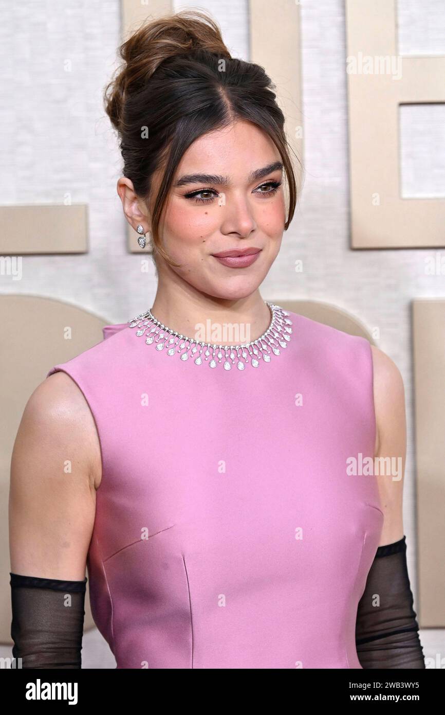 Hailee Steinfeld bei der Verleihung der 81. Golden Globe Awards al ...