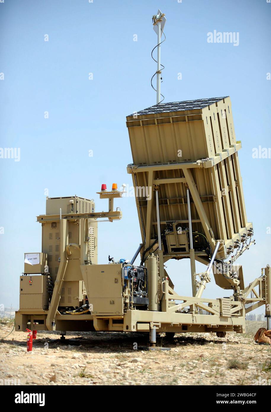 The iron dome missile defense system immagini e fotografie stock ad ...