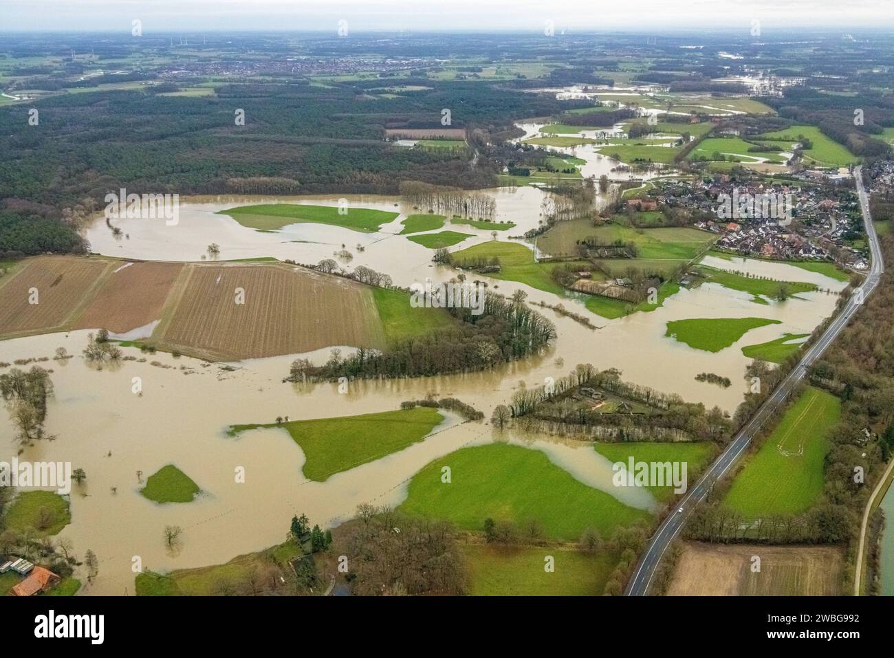 Luftbild vom Hochwasser der Lippe, Weihnachtshochwasser 2023, Fluss ...
