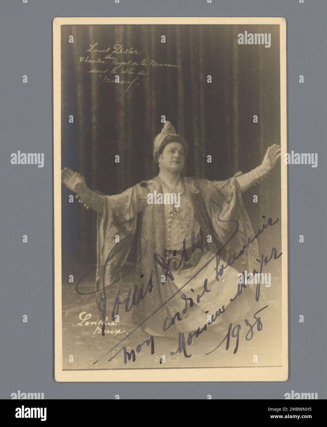 Ritratto del tenore Louis Dister, nel ruolo di Marouf nell'Opera Marouf ...