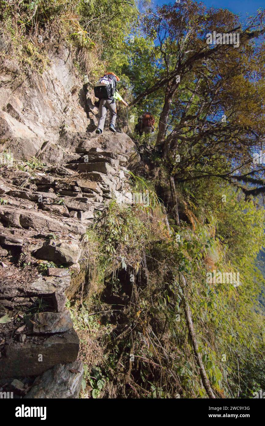 Alte scale ripide immagini e fotografie stock ad alta risoluzione - Alamy