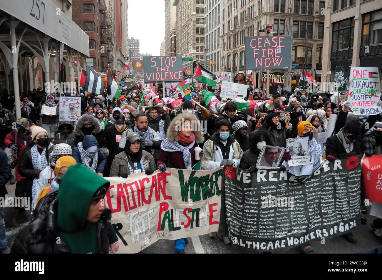 New York City, USA, 15/01/2024, migliaia di manifestanti hanno marciato ...