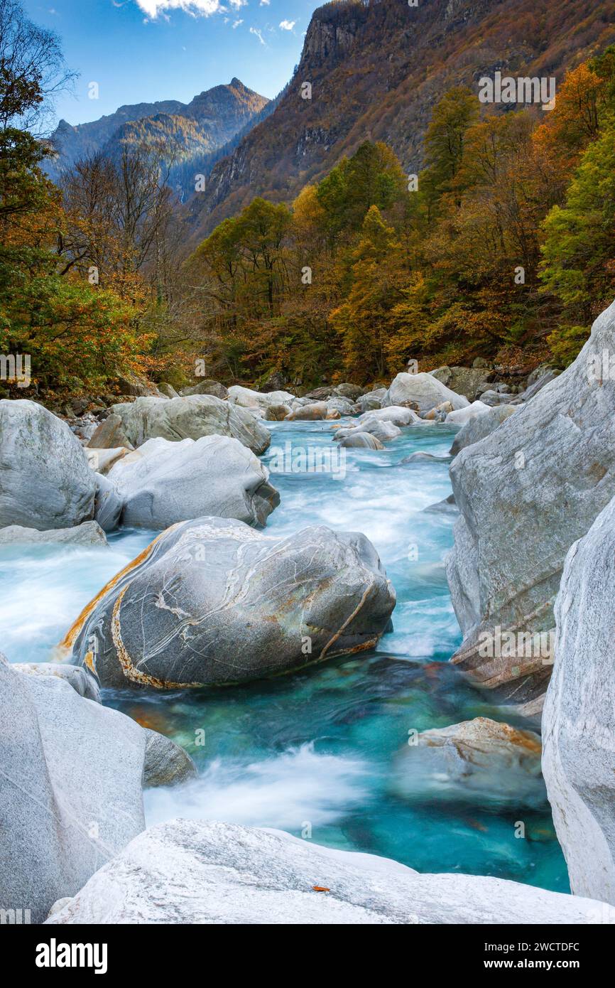 Valle verzasca tessin tessin schweiz verzasca immagini e fotografie ...