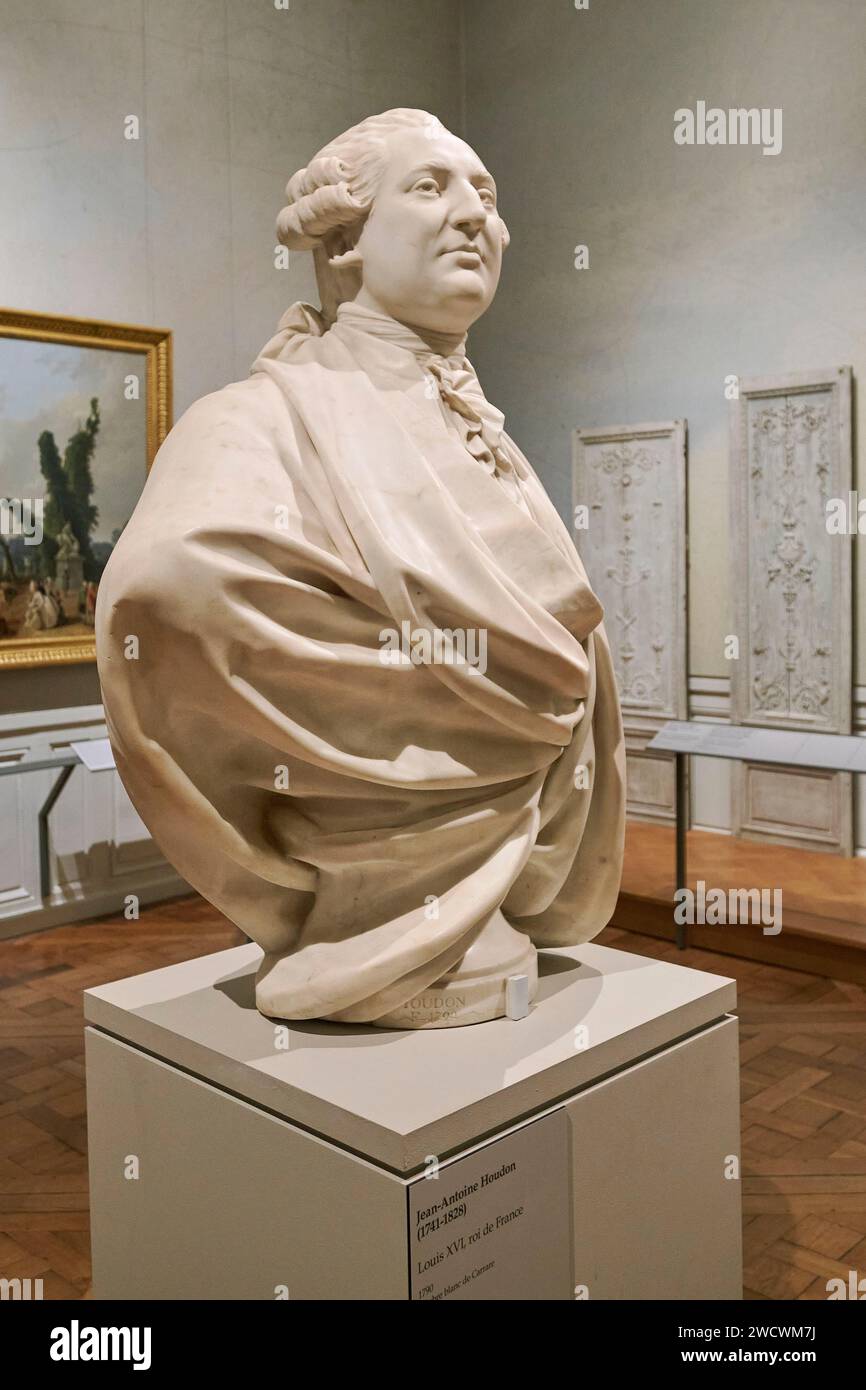 Statua di luigi xvi al palazzo di versailles immagini e fotografie ...