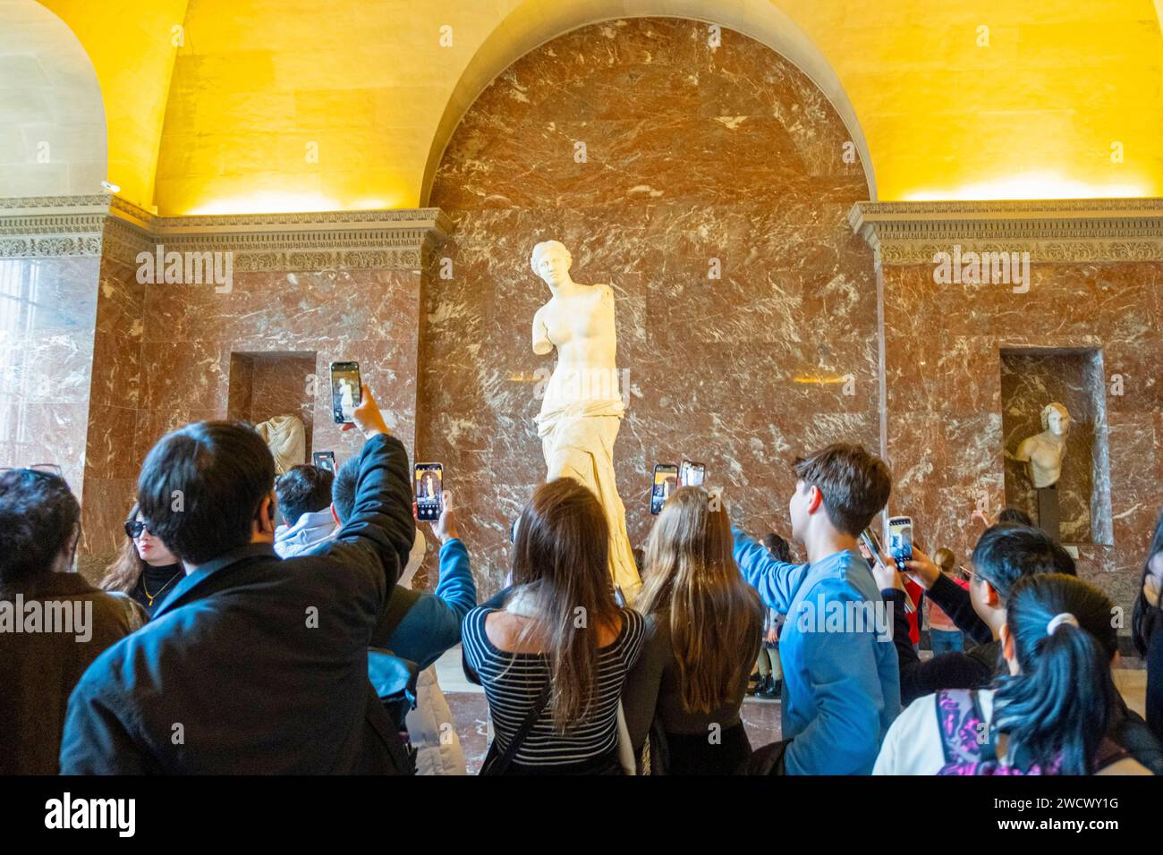 Venus de milo statue louvre immagini e fotografie stock ad alta ...